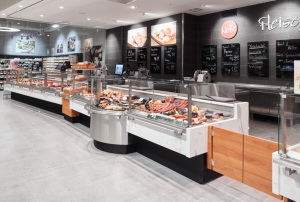 Fresh food counters for your shopfitting project with KRAMER